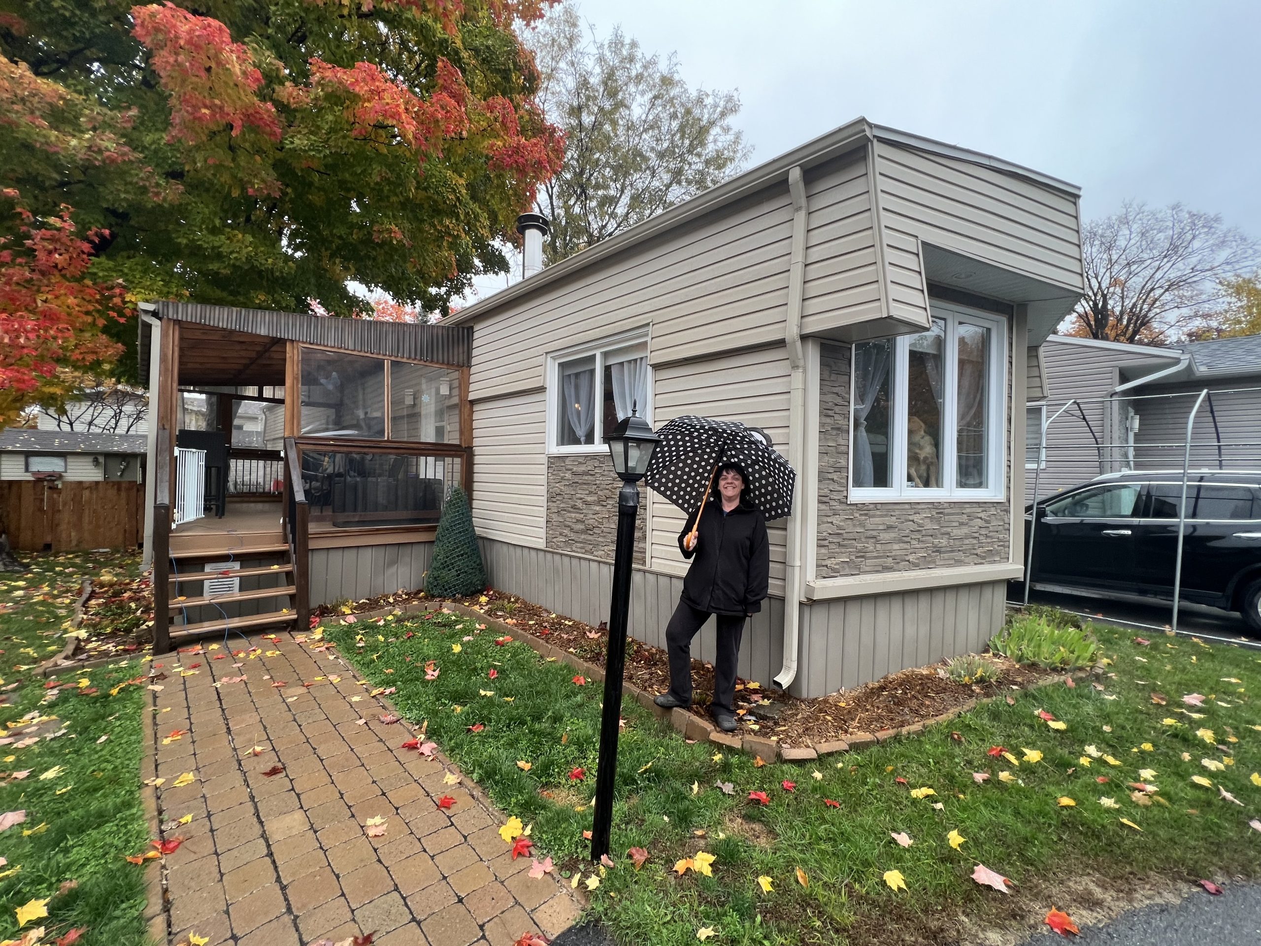 Young families flock to mobile homes - CANADIAN AFFAIRS