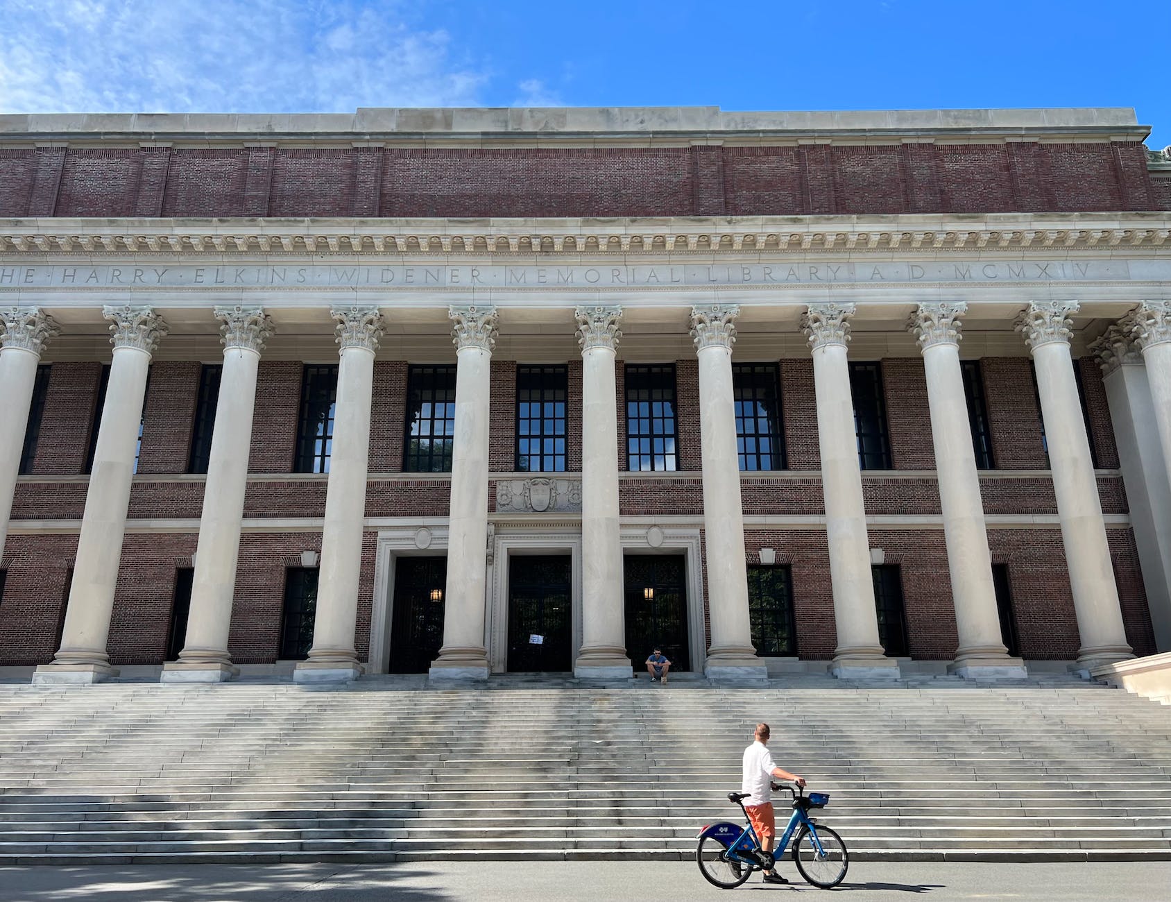 Harvard president resigns after rows over plagiarism, anti-semitism ...