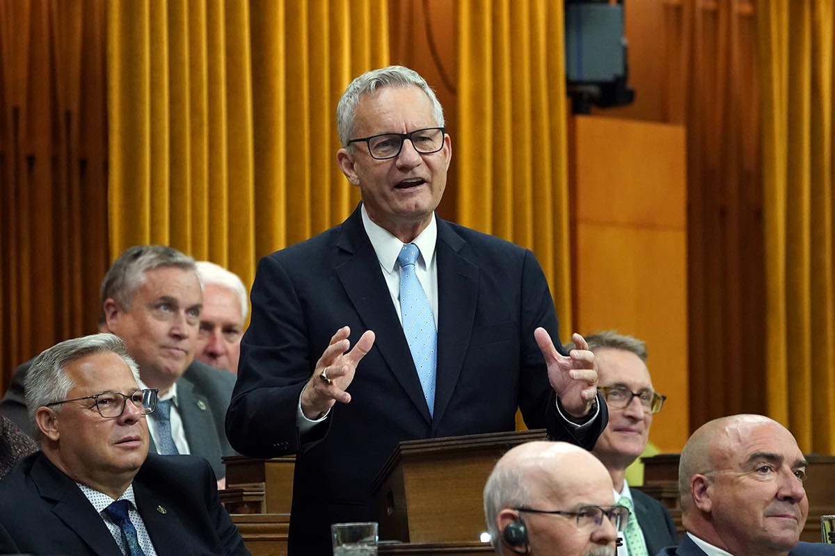 Two retiring MPs reflect on faith and politics after decades-long ...